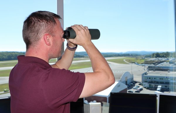 Flygeleder | Utdanning.no